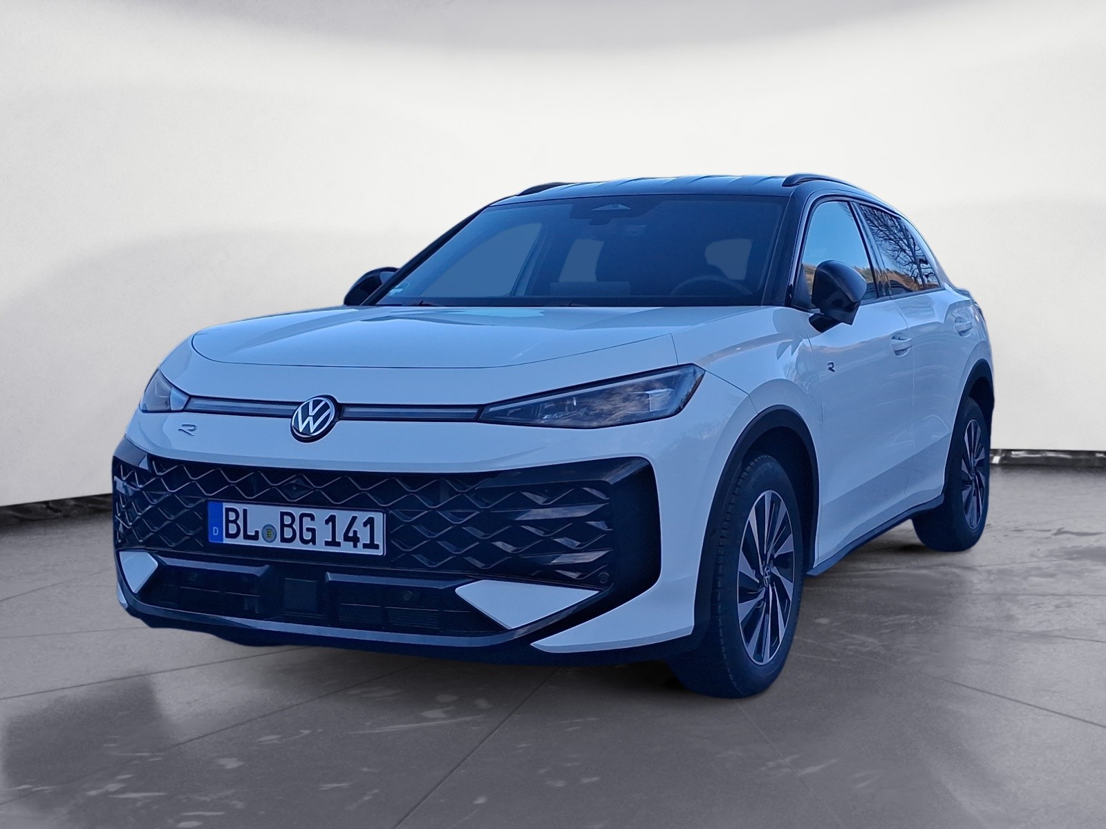 Volkswagen - T-Roc R-Line 1.5 l eTSI OPF 7-Gang-Doppelkupplungsgetriebe DSG