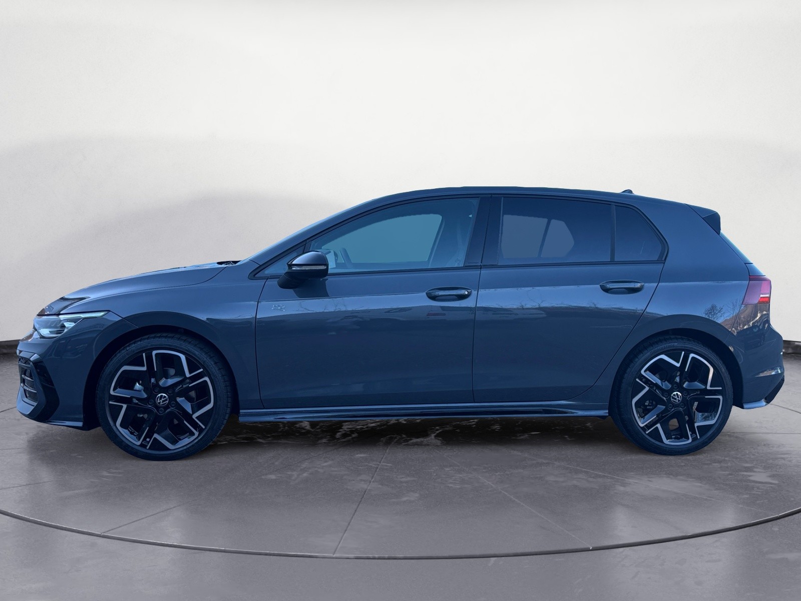 Volkswagen - Golf R-Line 1,5 l eTSI OPF (150 P S) 7-Gang ...